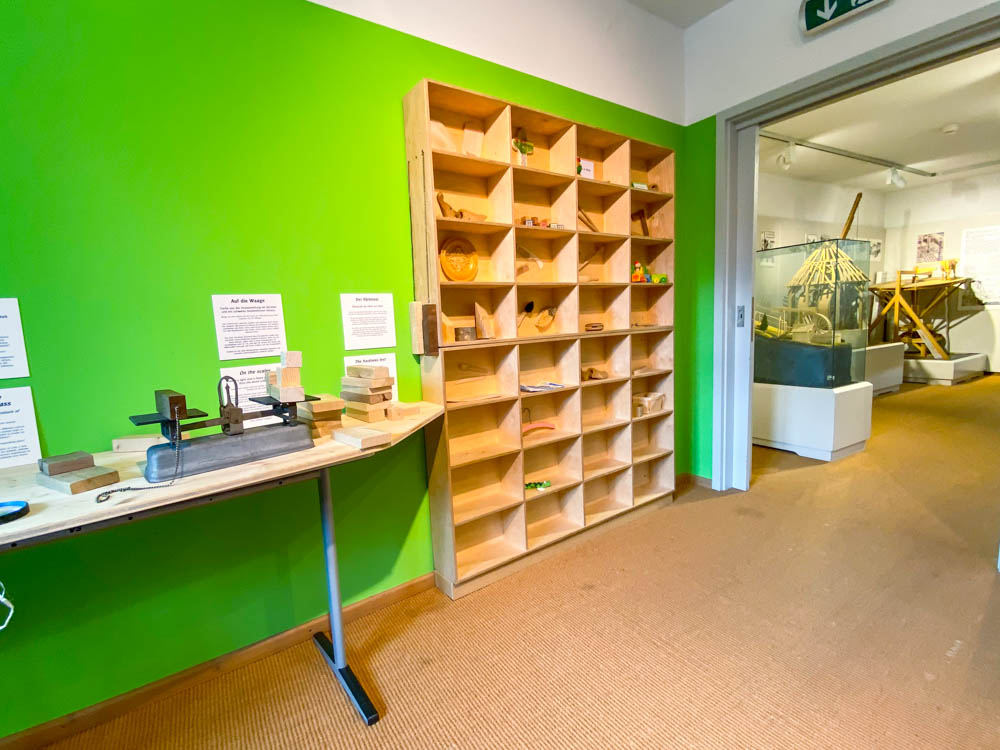 Sonderausstellung »Holz - mit allen Sinnen entdecken« Sonderausstellung »Holz - mit allen Sinnen entdecken«